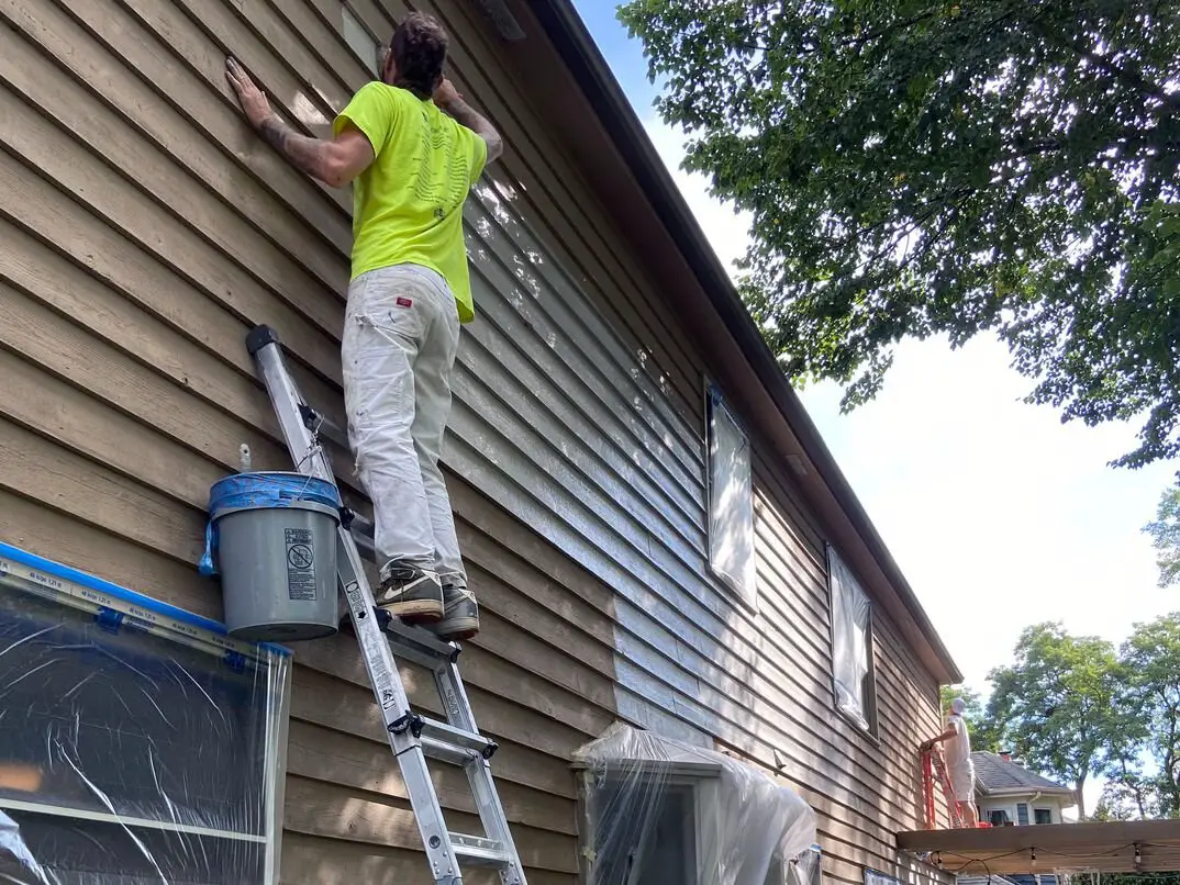 How Much To Charge For Painting On A Ladder
